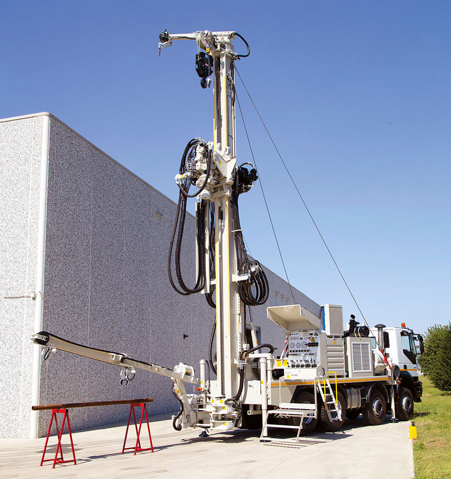 Foreuse Fraste FS 400 Exploration minière en Pologne - Fraste Spa ...