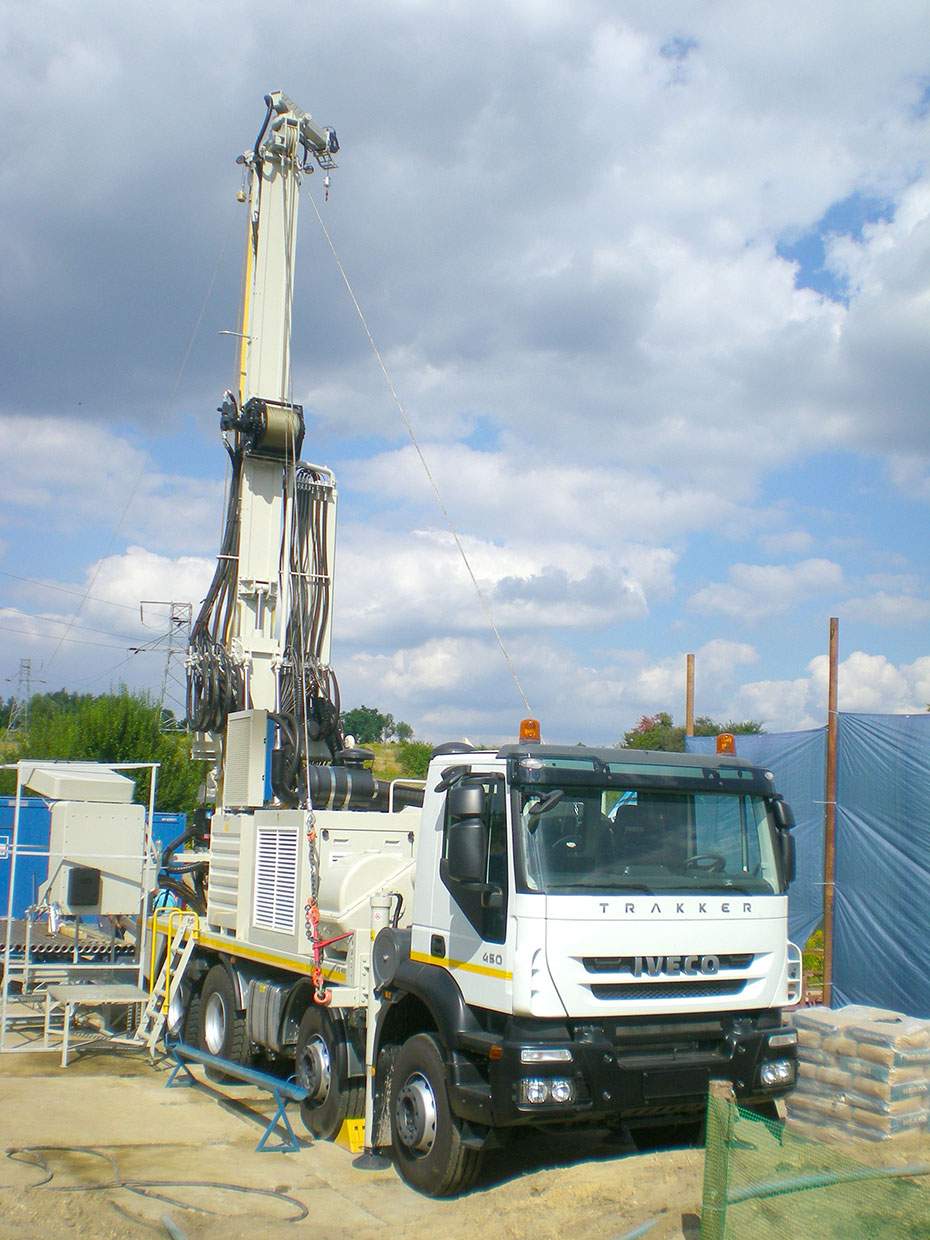 Fraste FS 400 Mineral Exploration drilling rig in Poland - Fraste Spa ...