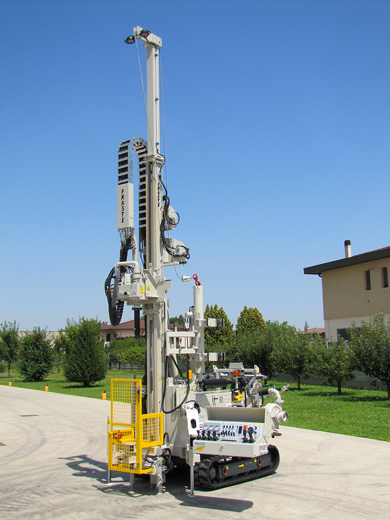 Blast mining drilling rig [1,459 x 973] : r/MachinePorn